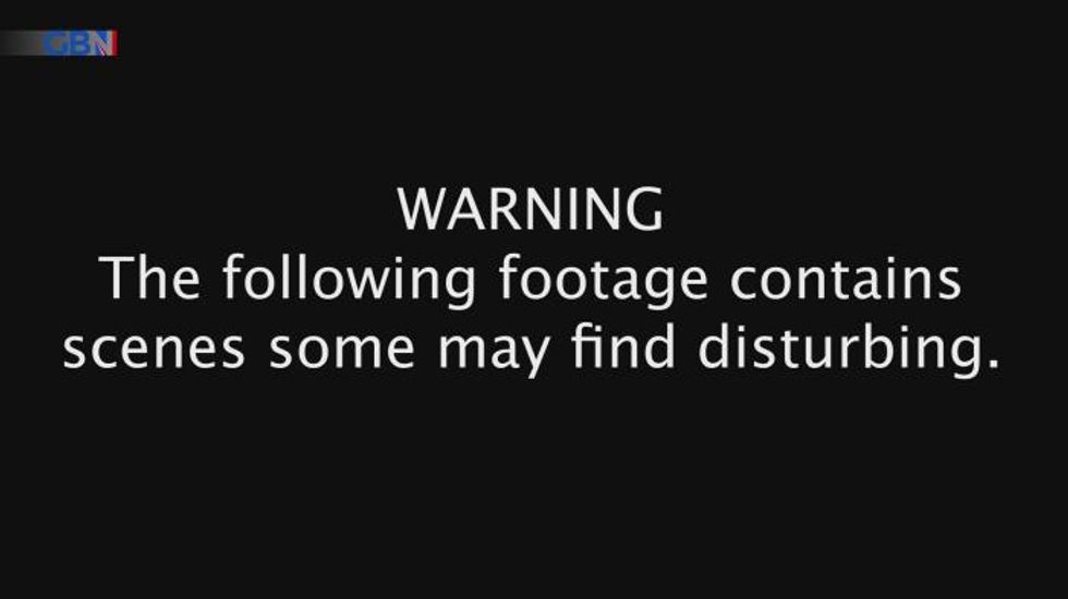 WATCH horrifying moment knifeman carrying HUGE blade threatens woman ... WATCH horrifying moment knifeman carrying HUGE blade threatens woman ...