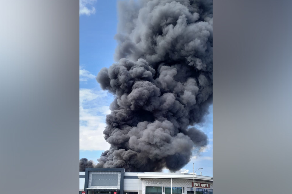 Birmingham fire: Flames engulf factory near M6 as huge plume of smoke seen for miles across ...