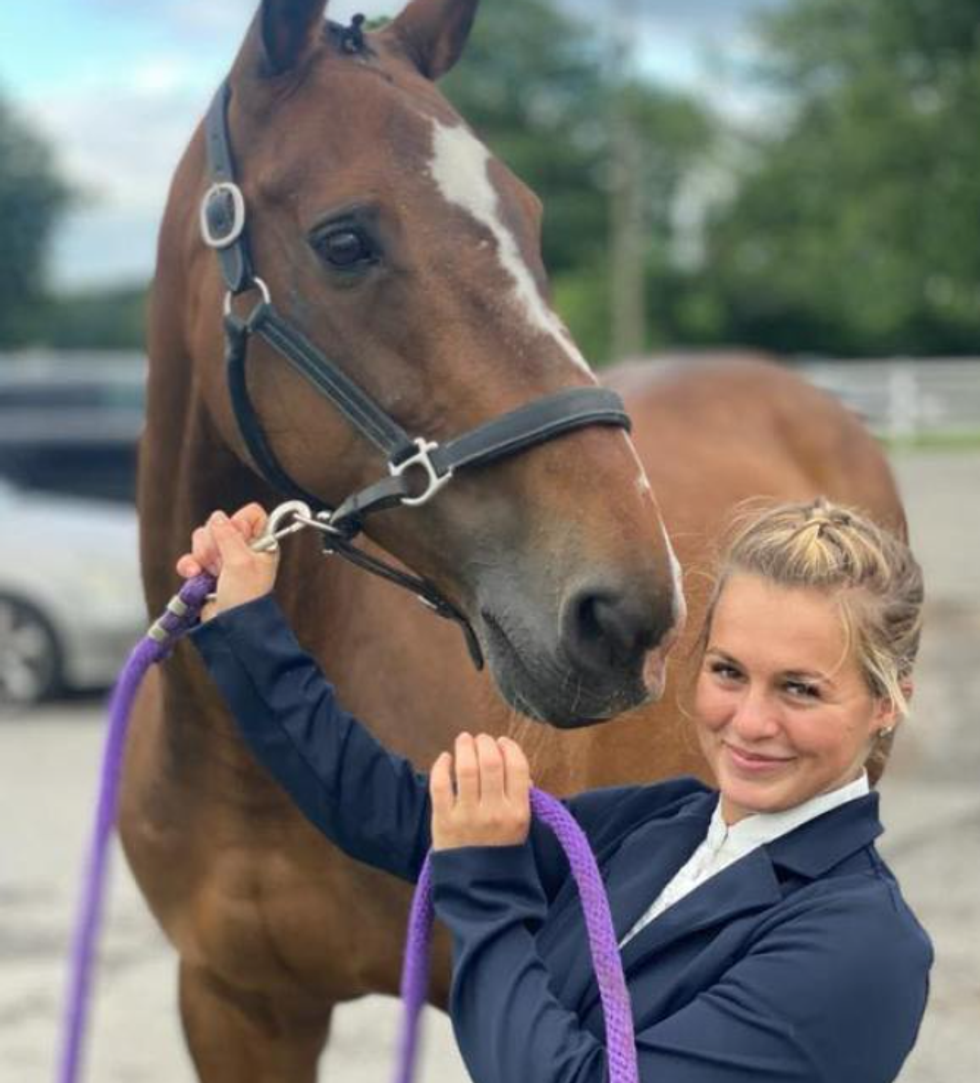 Thug mum who left taxi driver blind after frenzied attack with stiletto ...