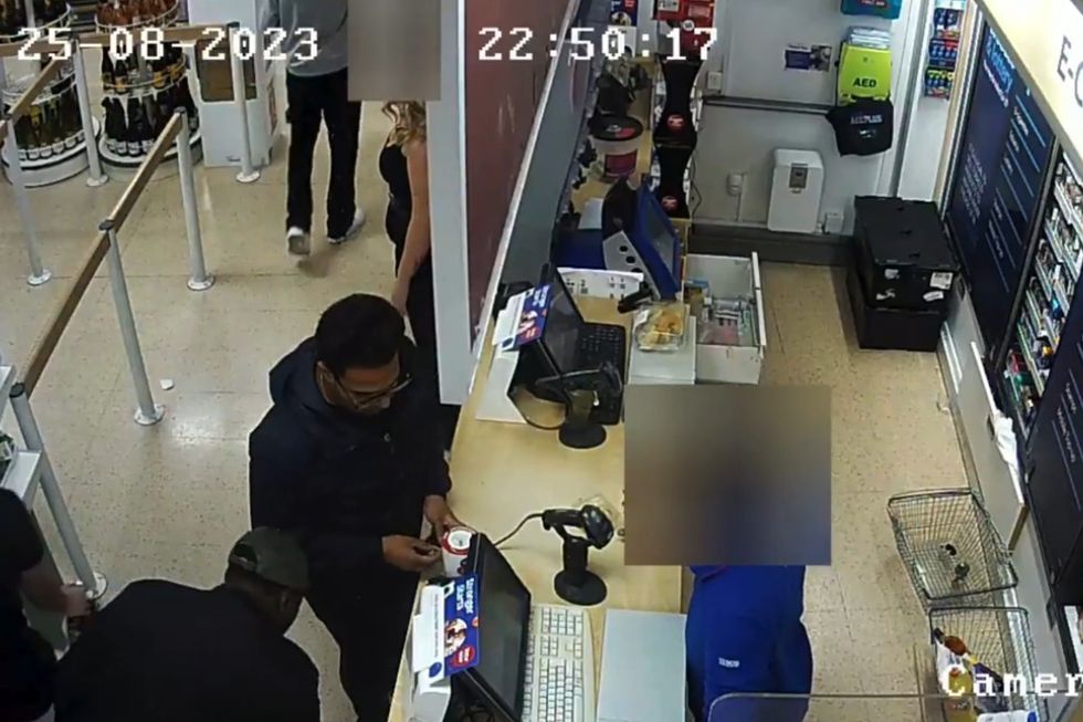 Met Police officer sexually assaulted girl, 14, in Tesco while she ... Met Police officer sexually assaulted girl, 14, in Tesco while she ...