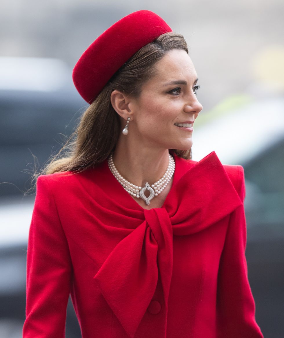 Kate Middleton shows impressive skills as princess stuns in red wearing special necklace with ...
