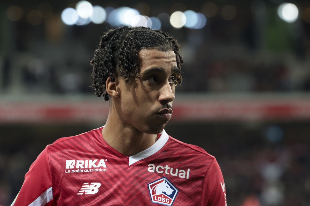 Leny Yoro 'agrees to join Man Utd' with Lille star flying in for ... Leny Yoro 'agrees to join Man Utd' with Lille star flying in for ...