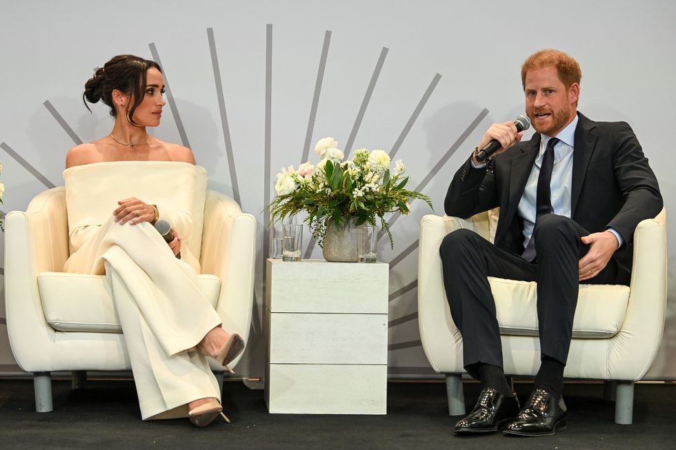 Meghan Markle and Prince Harry's photographer shares proof he did not ... Meghan Markle and Prince Harry's photographer shares proof he did not ...