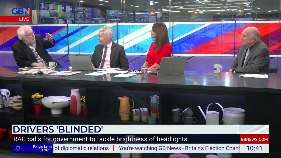 Mike Parry furious as drivers ‘blinded’ by bright headlights –‘I'm ...