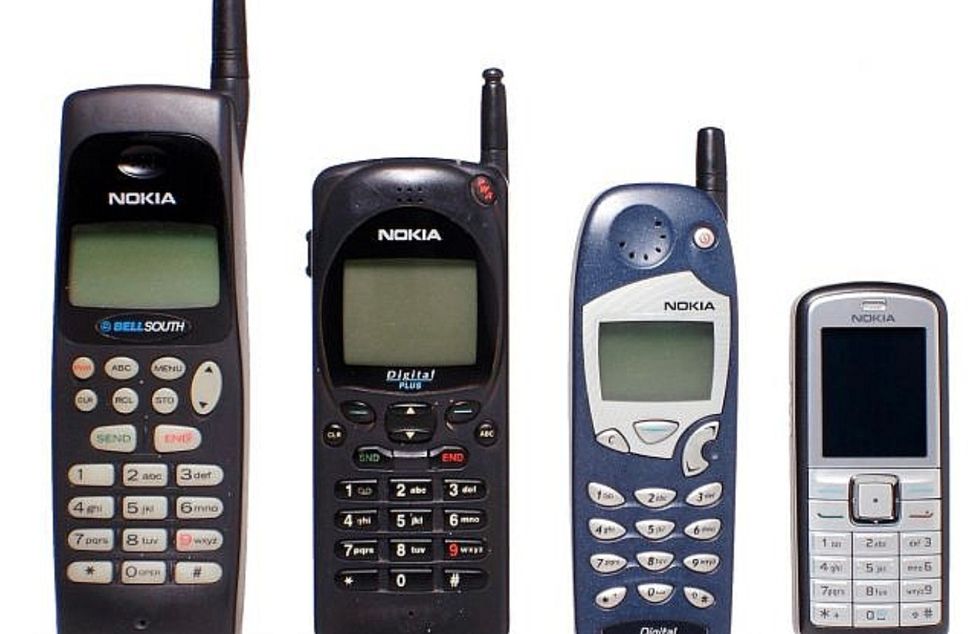 Nokia releases 'unbreakable' £110 smartphone with a battery that lasts ...