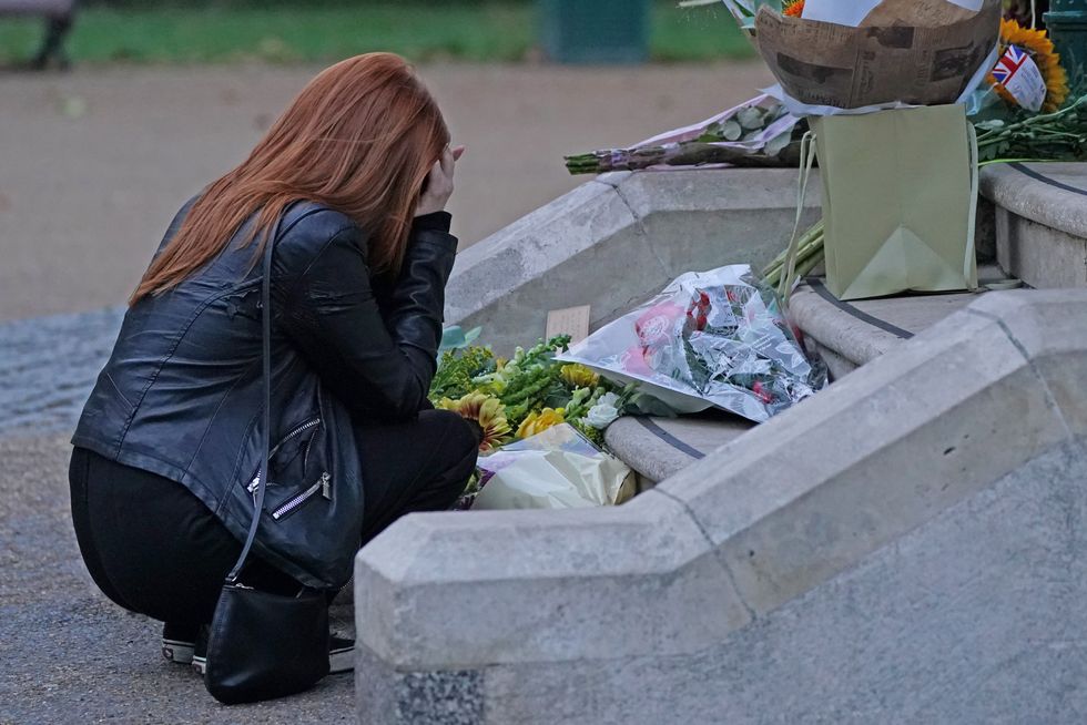 Sarah Everard: Woman arrested at vigil says her 'heart hurts' for ...