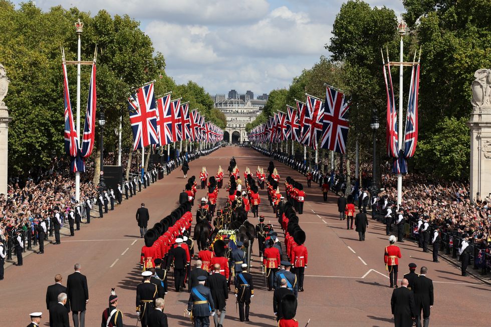 Meghan, Harry, William and Kate put on united front for Queen Elizabeth ...