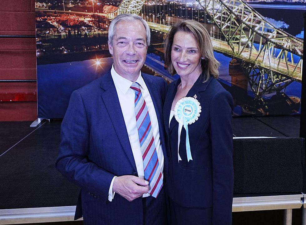 Farage fans fume 'mainstream media is UNBEARABLE' as 'biased' ITV GMB ... Farage fans fume 'mainstream media is UNBEARABLE' as 'biased' ITV GMB ...