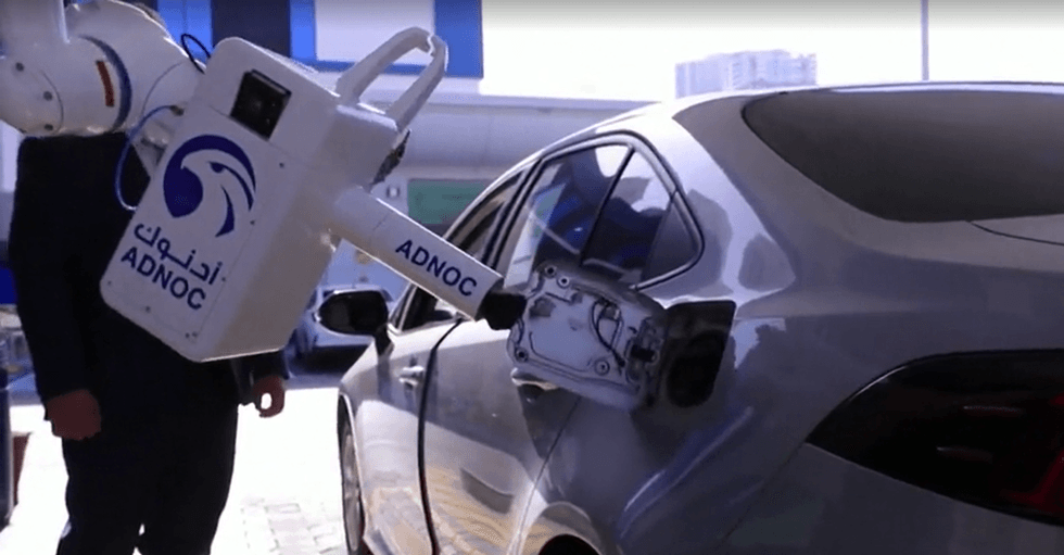 Petrol station changes could see drivers pay from cars or get help from ...