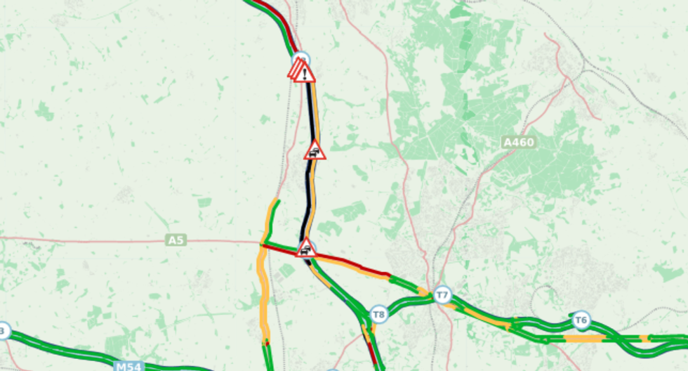 M6 chaos: Overturned lorry causes severe 90-minute delays on busy motorway