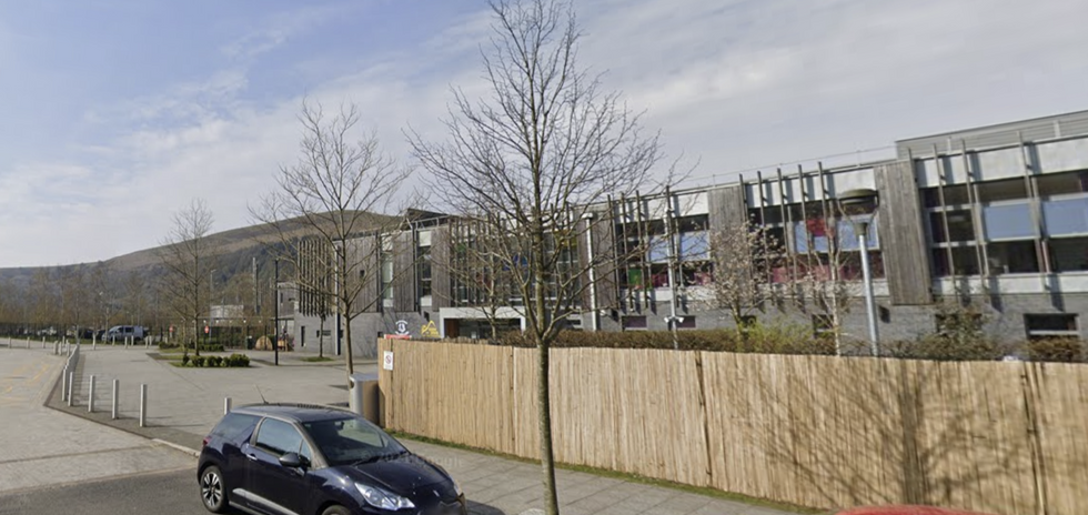Ebbw Vale: Welsh school goes into lockdown as police arrest boy on ... Ebbw Vale: Welsh school goes into lockdown as police arrest boy on ...