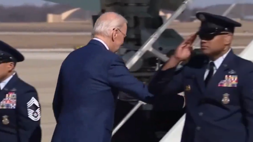 Joe Biden Stumbles Twice While Climbing Onto Air Force One In Fresh