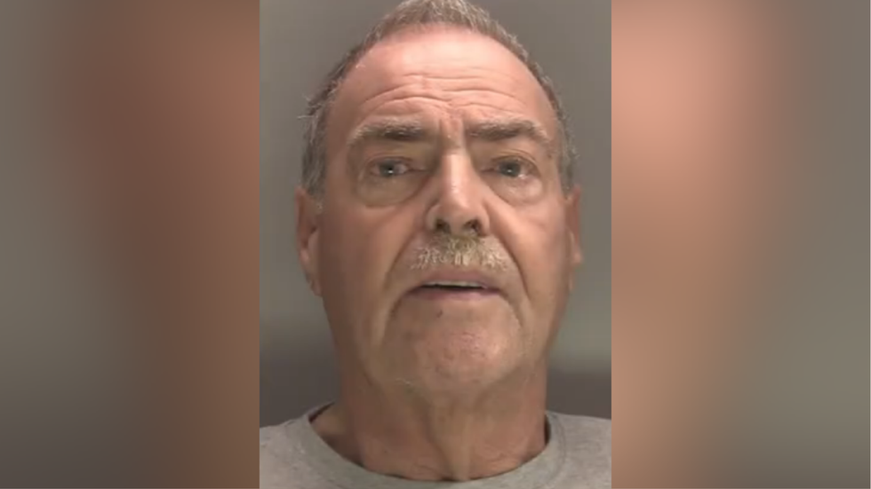 Great-grandfather pulls GUN on OWN family in heated residential street ...