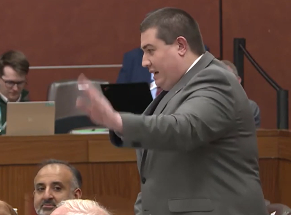 Oldham news: Councillors 'square up' as Green Belt meeting suspended ...