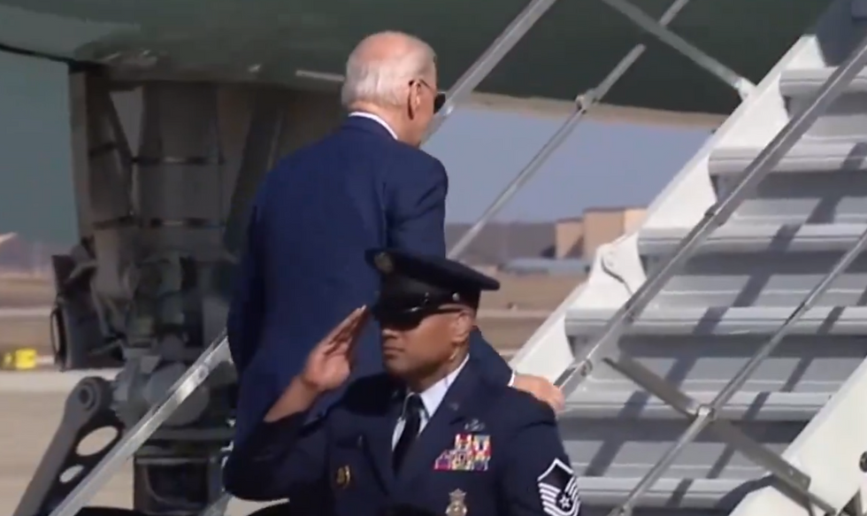 Joe Biden Stumbles Twice While Climbing Onto Air Force One In Fresh